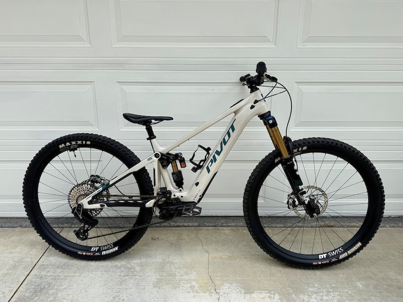 2024 Pivot Shuttle AM Pro X0, Medium, Excellent, Upgraded For Sale