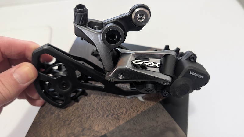 2025 Shimano GRX 810 Derr New (see descript) For Sale