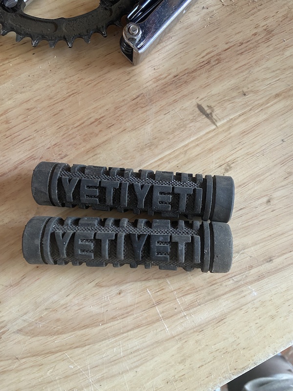 90s NOS Yeti grips For Sale