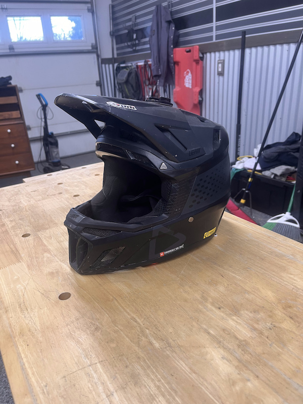 2023 Leatt Gravity 8.0 Carbon Small For Sale