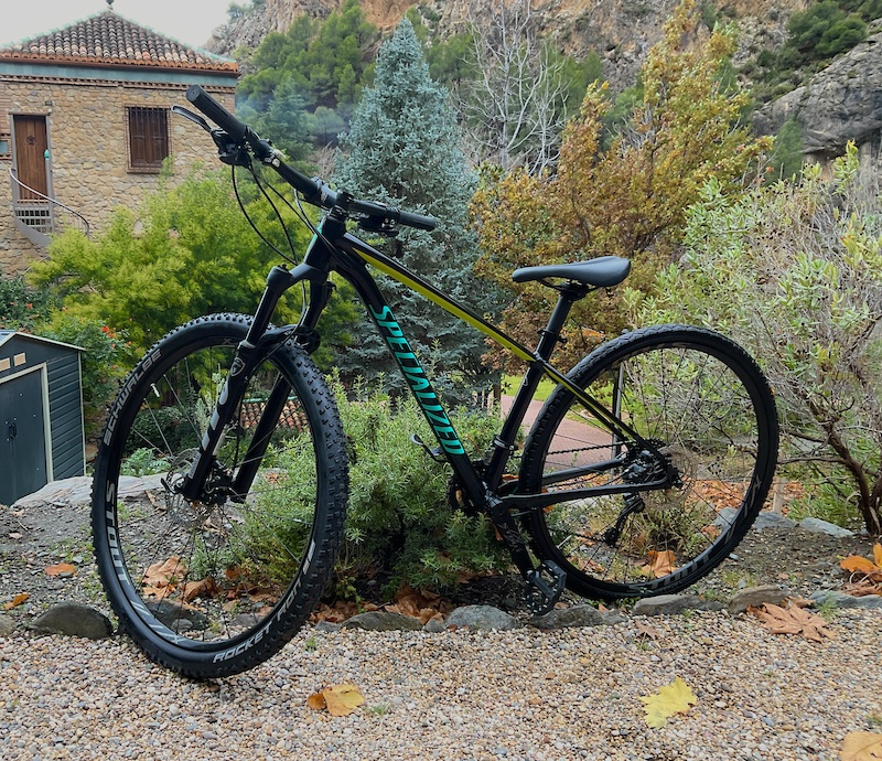 2017 Specialized rockhopper sport 29'' For Sale