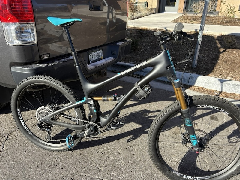 2019 Yeti SB5 TURQ - XL - 200 miles For Sale