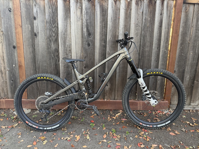 2023 Trek slash gen 6 For Sale