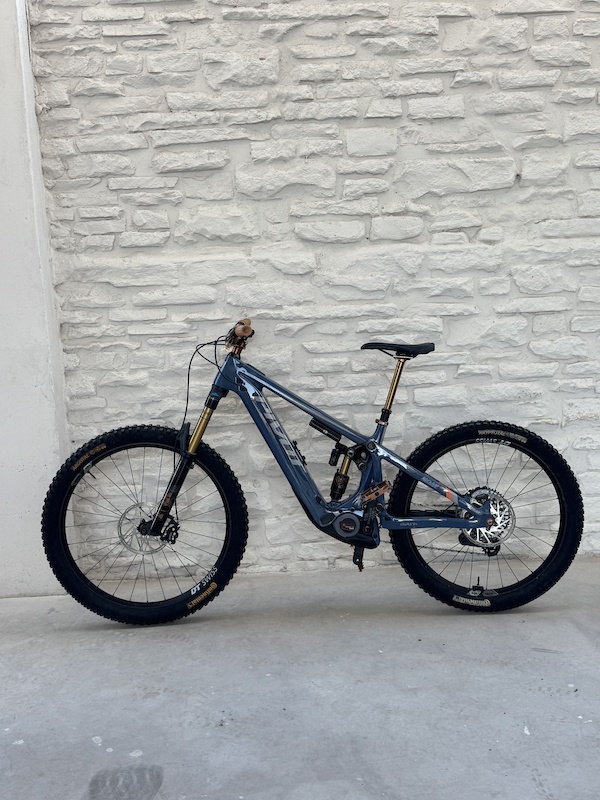 2025 Pivot Shuttle LT Pro X0 Medium For Sale