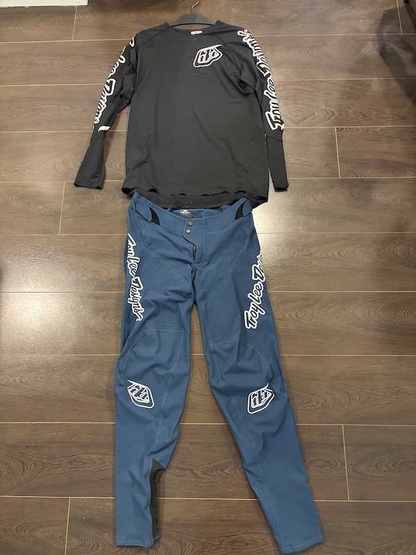 Troy Lee Designs Kit TLD Sz 32 Medium For Sale
