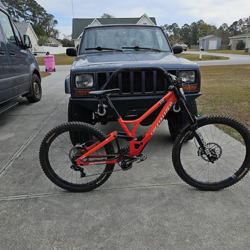 2023 Specialized demo I-9 maven ult rockshox buttercup For Sale