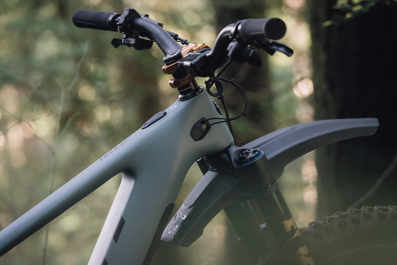 Fox Announces Crown-Mounted Fender for the Podium Fork - Pinkbike