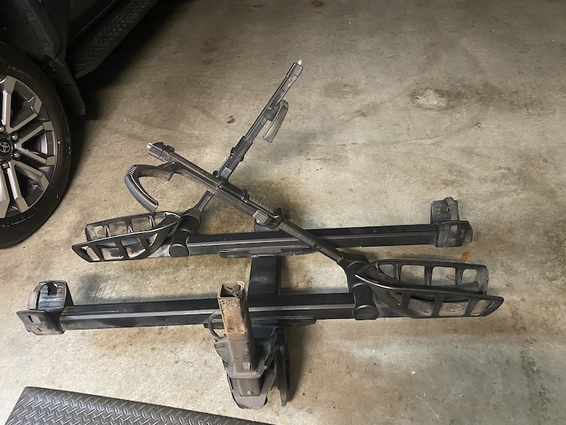 2023 Thule T2 Pro XTR 2 bike 2 inch Hitch Rack E bike ready For Sale