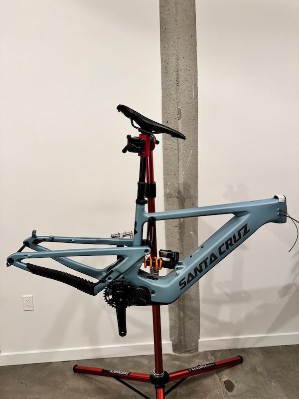 2023 Santa Cruz Bullit Frame, Medium For Sale