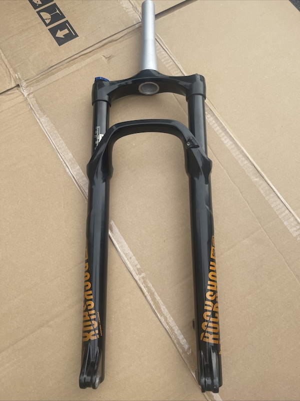 2019 ROCKSHOX BLUTO 26 INCH FAT BIKE FORK 1 1/8 TAPERED For Sale