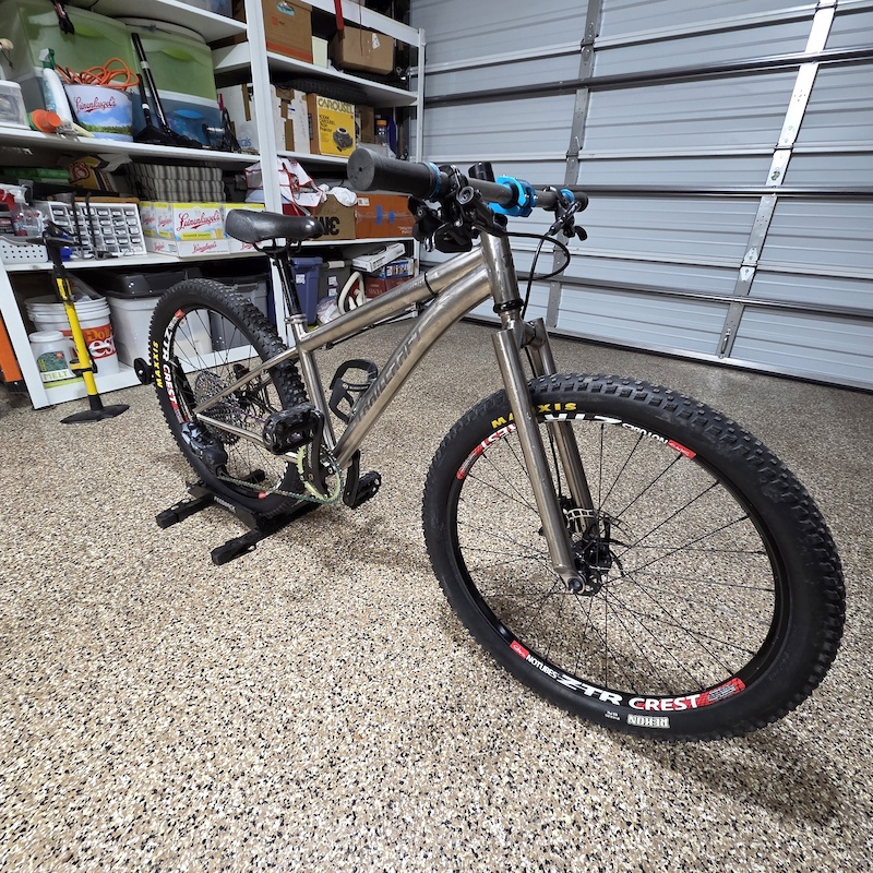 24" Titanium Trailcraft Pineridge, 18.98 lbs. For Sale