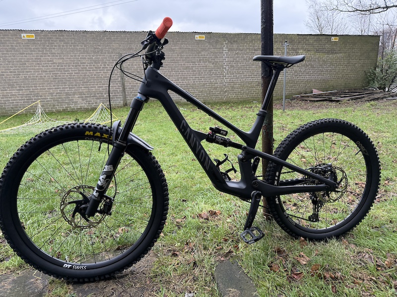 2025 Canyon Spectral CF7 For Sale