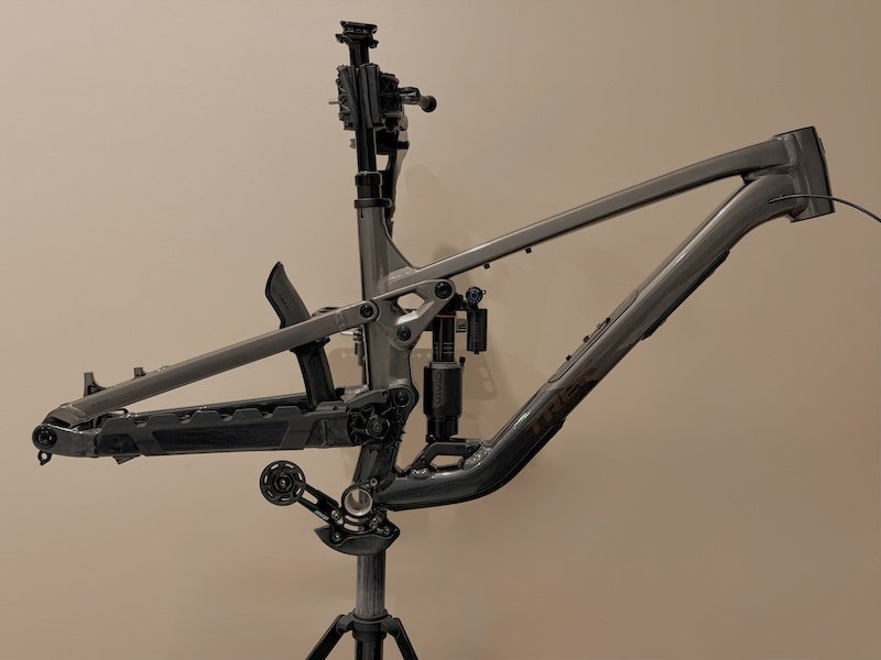 2025 New Trek Slash Frame Large + Dropper Post For Sale