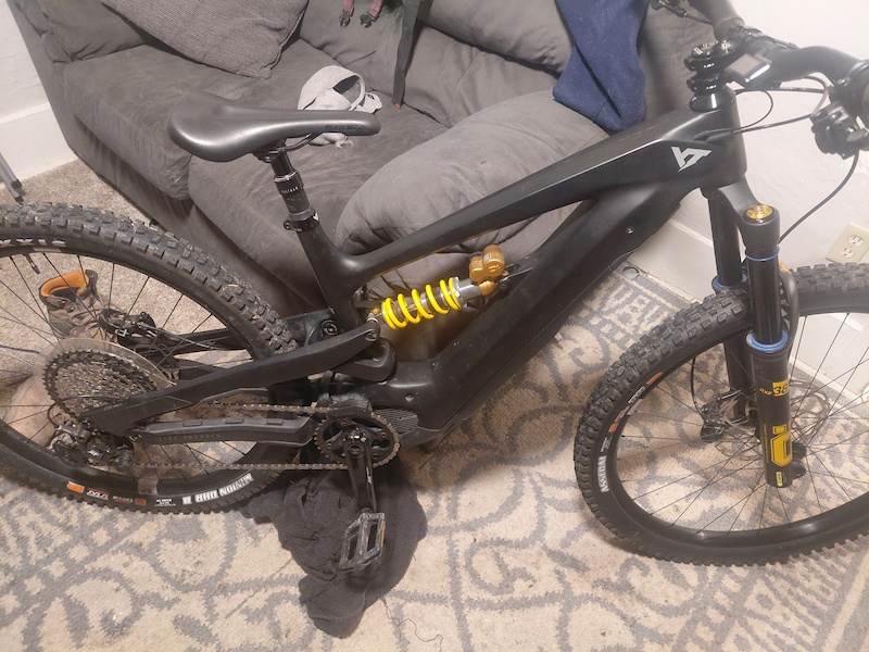 2025 YT decoy mx core 4 medium frame For Sale