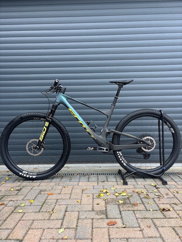 2023 Scott spark world cup - IMMACULATE For Sale