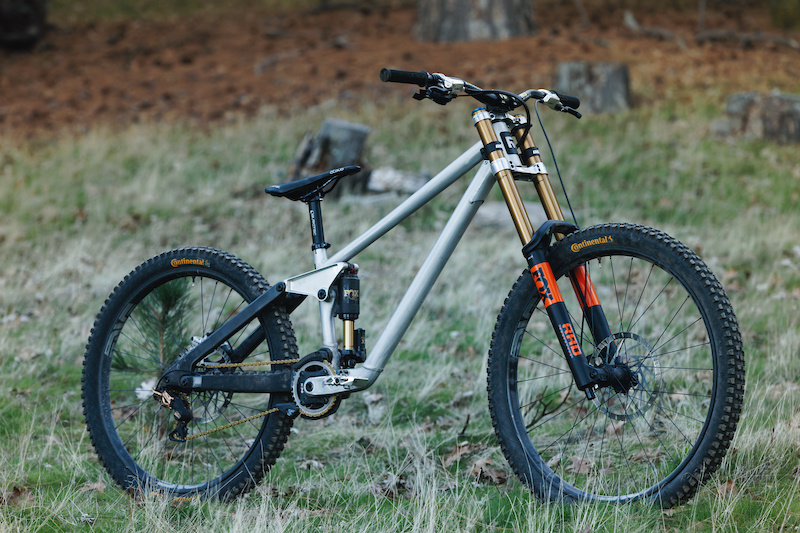 Frameworks Announces 2026 Enduro & DH Bikes - Pinkbike
