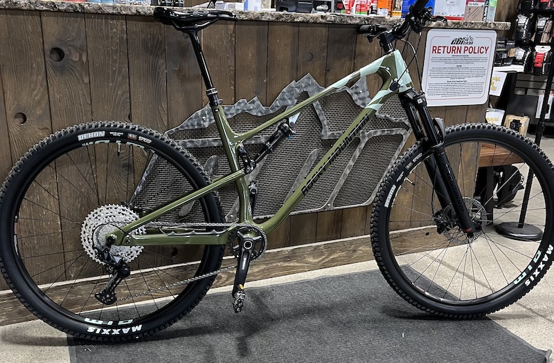 2023 Rocky Mountain Element C30 XL For Sale