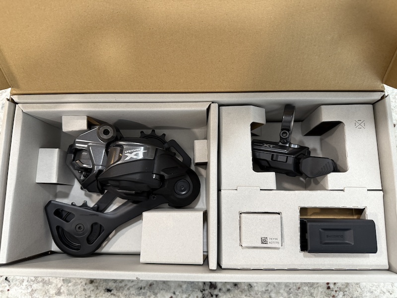 2026 Shimano Deore XT Di2 12 spd upgrade kit SGS (new) For Sale