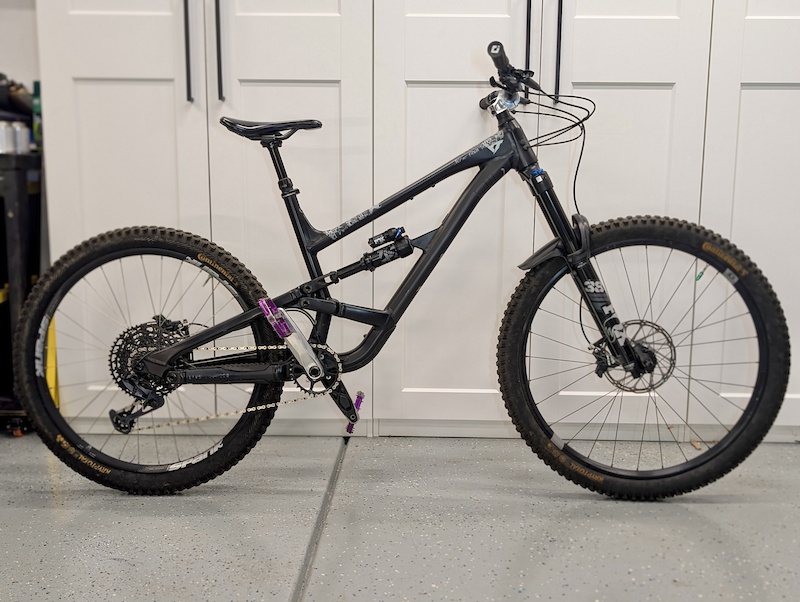 2022 YT Capra Core 2 XL For Sale