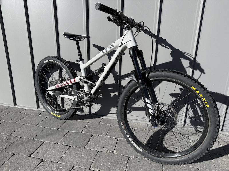2021 Commencal Clash 24" Kids Bike For Sale