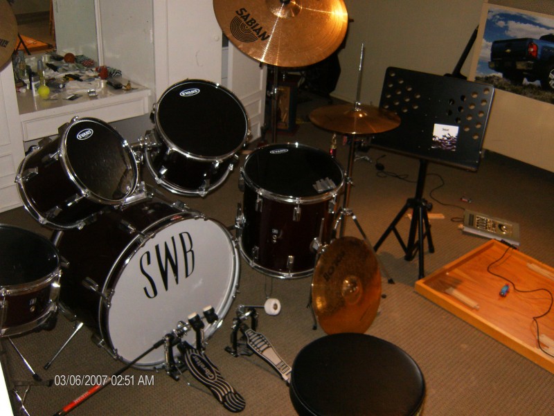 FULL SET SWB DRUM SET*** COMES WITH EXTRAS*** TRADE FOR For Sale