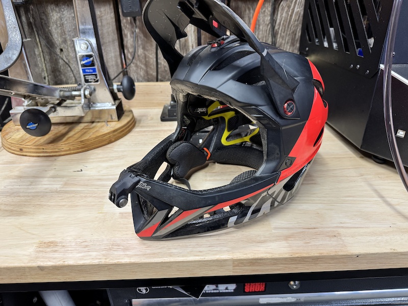 2025 Troy Lee TLD Stage Red MD/LG For Sale