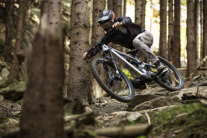 YT Launches Avinox M2S-Powered Decoy X Core Range - Pinkbike