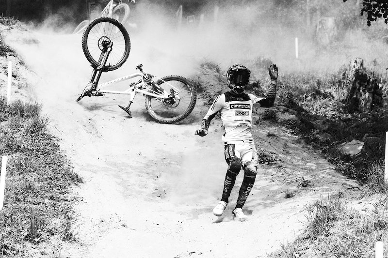 Photo Epic: High-Speed First Laps at the Loudenvielle DH World Cup ...