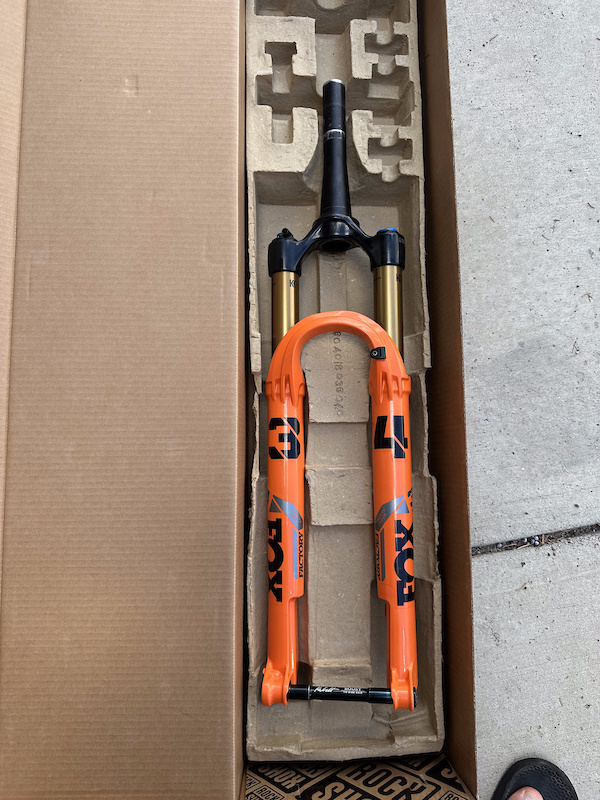 2023 Fox Factory 34 Step Cast 120mm, remote lock out For Sale
