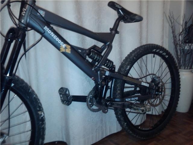 Mongoose Black Diamond DH Bike For Sale