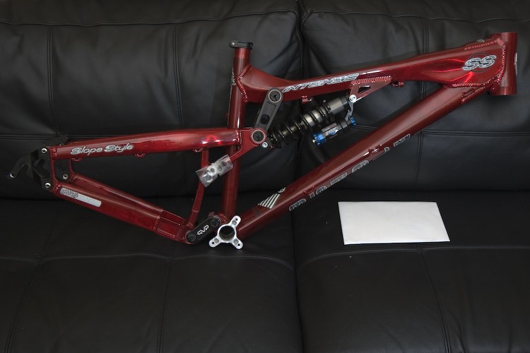 2009 Intense Slopestyle SS Large Works Red Frame NEW!! For Sale
