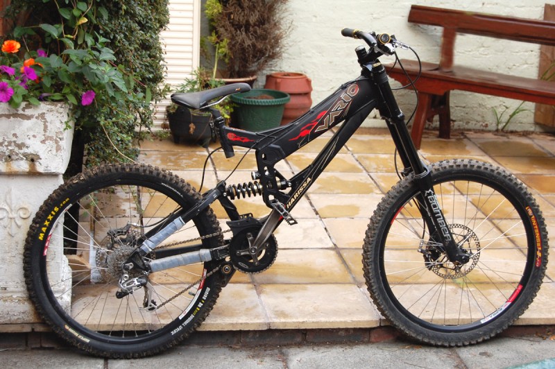 Vario Harissa Race 06 DH Bike For Sale