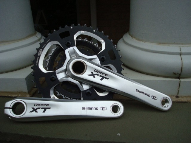Shimano XT Hollowtech II Crankset FC-M770 175mm For Sale