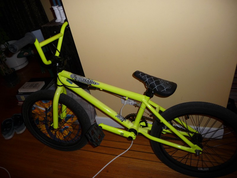 Haro x2 neon yellow may take offers/trades For Sale