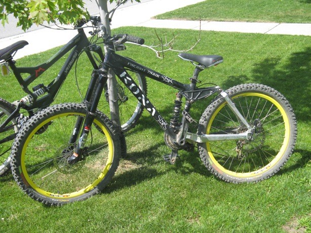 '05 Kona Stinky/Freight Train - Medium For Sale