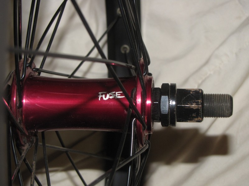 2006 specialized fuse 20' front wheel For Sale