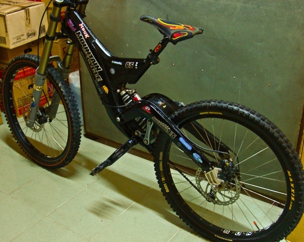 2007 Mountain Cycle Shockwave 9.5 & Fox 40C For Sale