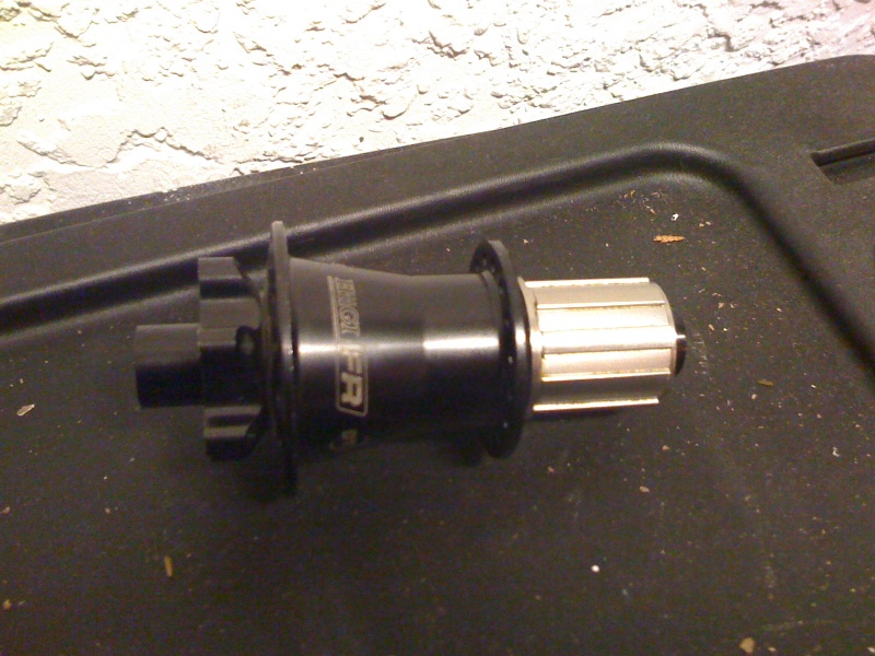 DT Hugi FR rear hub (135 x 12) For Sale