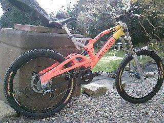 Hot Chili Warp 21o at Malvern in Worcester, United Kingdom - photo by ...