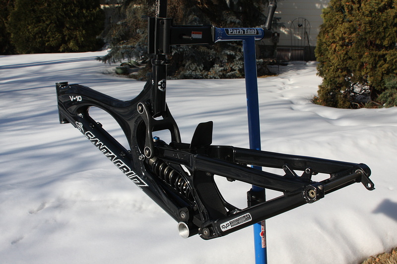 2009 Santa Cruz V-10, Med, New Fox DHX RC4 For Sale