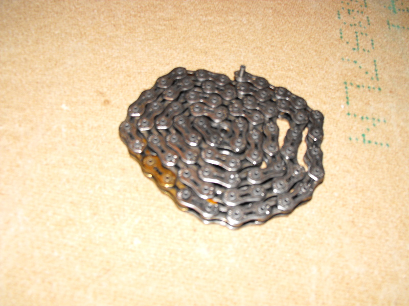 Silver KMC 710 chain For Sale
