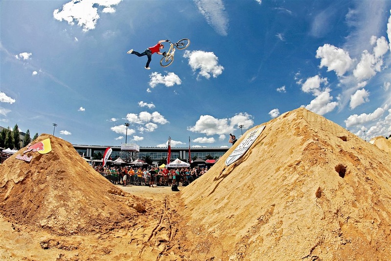 Freeride Mountain Bike (FMB) World Tour - Pinkbike