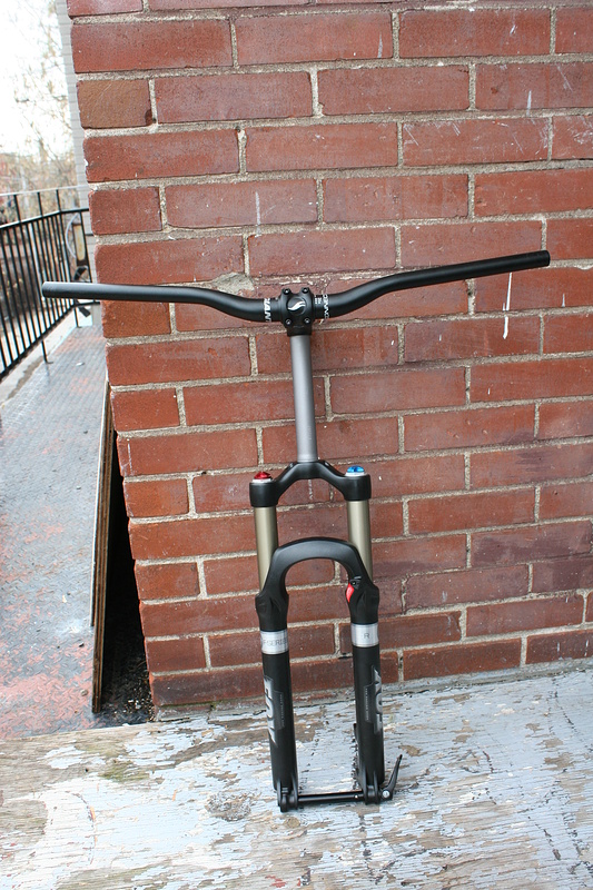 Fox 32 f120 R brand new, with wheelset For Sale