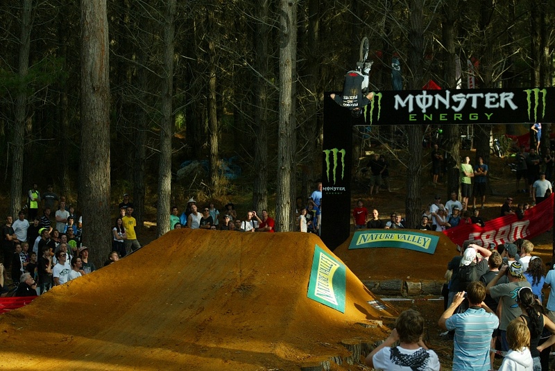 Monster Energy NewZealand Dirt Jump Open 2010 - Pinkbike