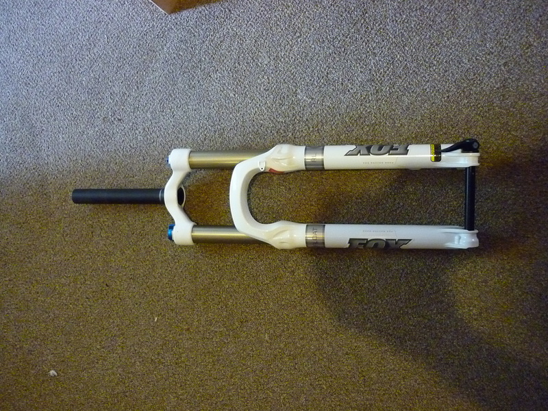 2010 Fox Float 32 RL 140mm forks BRAND NEW For Sale