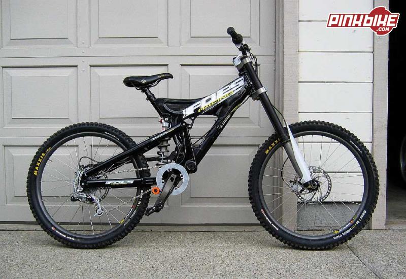 2004 Incredible! Foes DHS Mono with Avalanche fork! For Sale