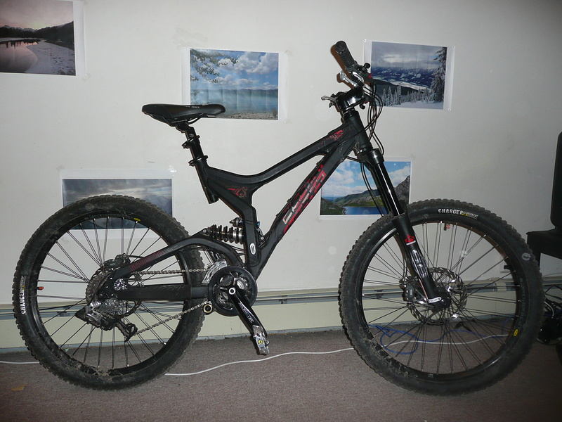 SCOTT NITROUS 10 DOWNHILL MOUNTAIN BIKE For Sale