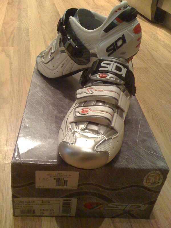 BRAND NEW IN BOX SiDi Genius 6.6 Carbon - Size EUR 45 US 10. For Sale