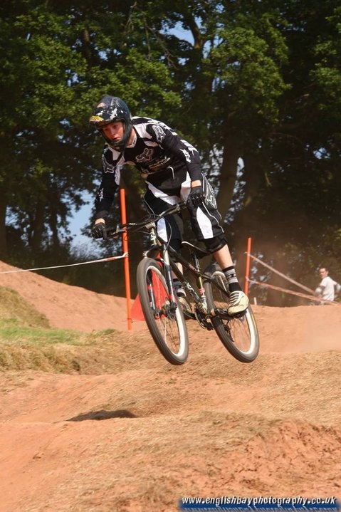 44 Racing - Nps 4x Round 3 - Redhill Extreme - Pinkbike