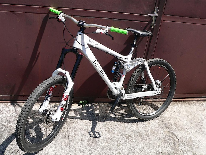Show me your Banshee Scream builds! - Page 9 - Pinkbike Forum